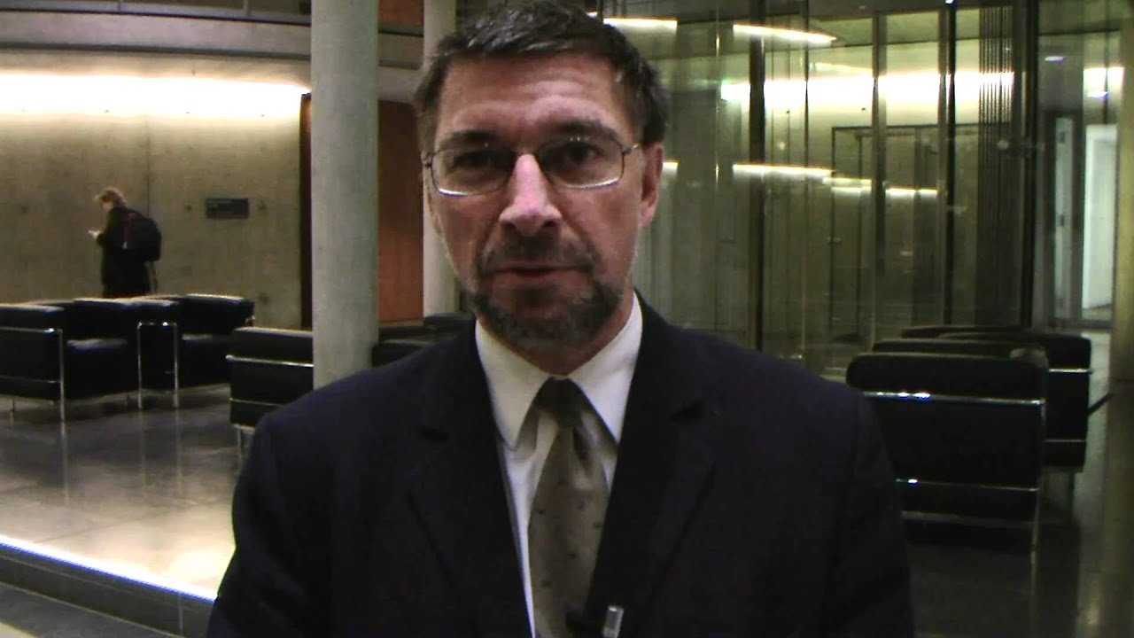 Prof. Dr. Gerald Spindler nach der Anhörung zum "Urheberrecht" - YouTube