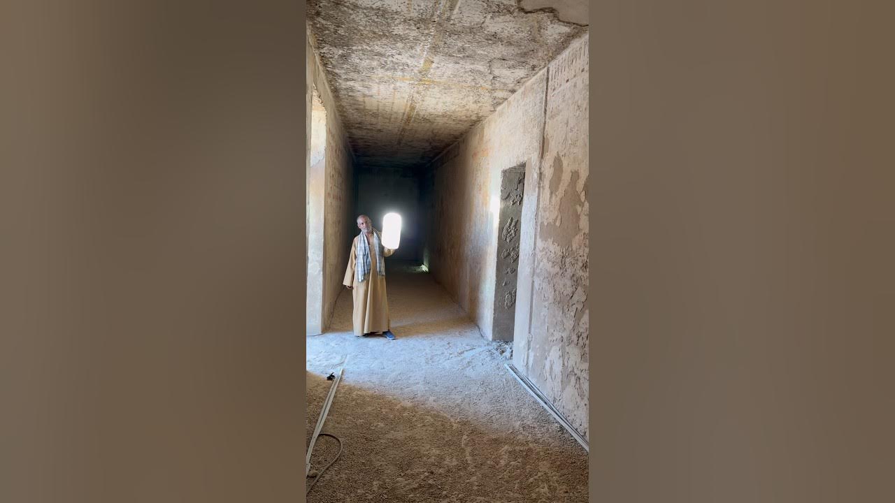 Lights in Ancient Egypt, how did they light up the tombs to work in ...