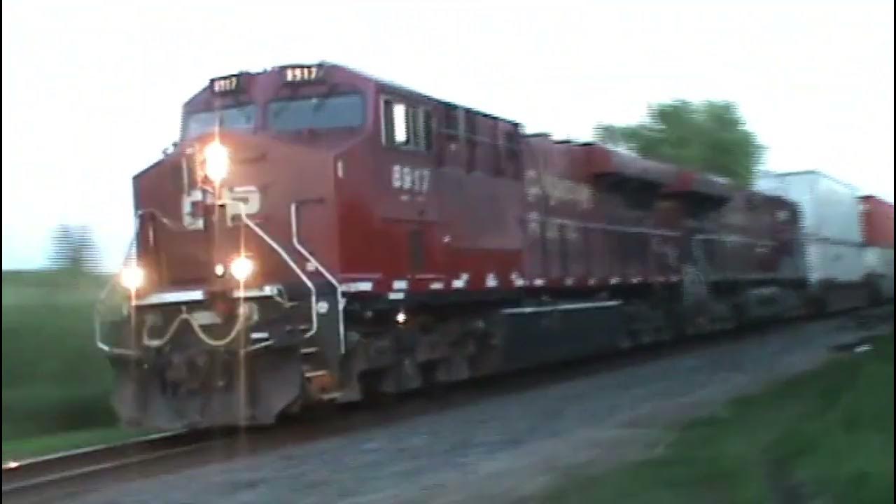 CP 8917 ES44AC At Tottenham, Ontario | Filmed With A Camcorder - YouTube