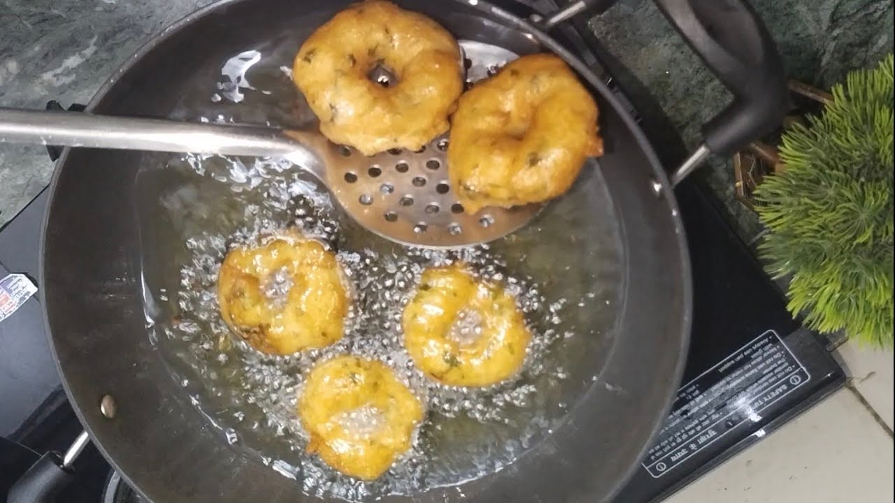 Perfect Split White🥯Lentils Soft Fritter Without Soda/Medu Vada Recipe ...