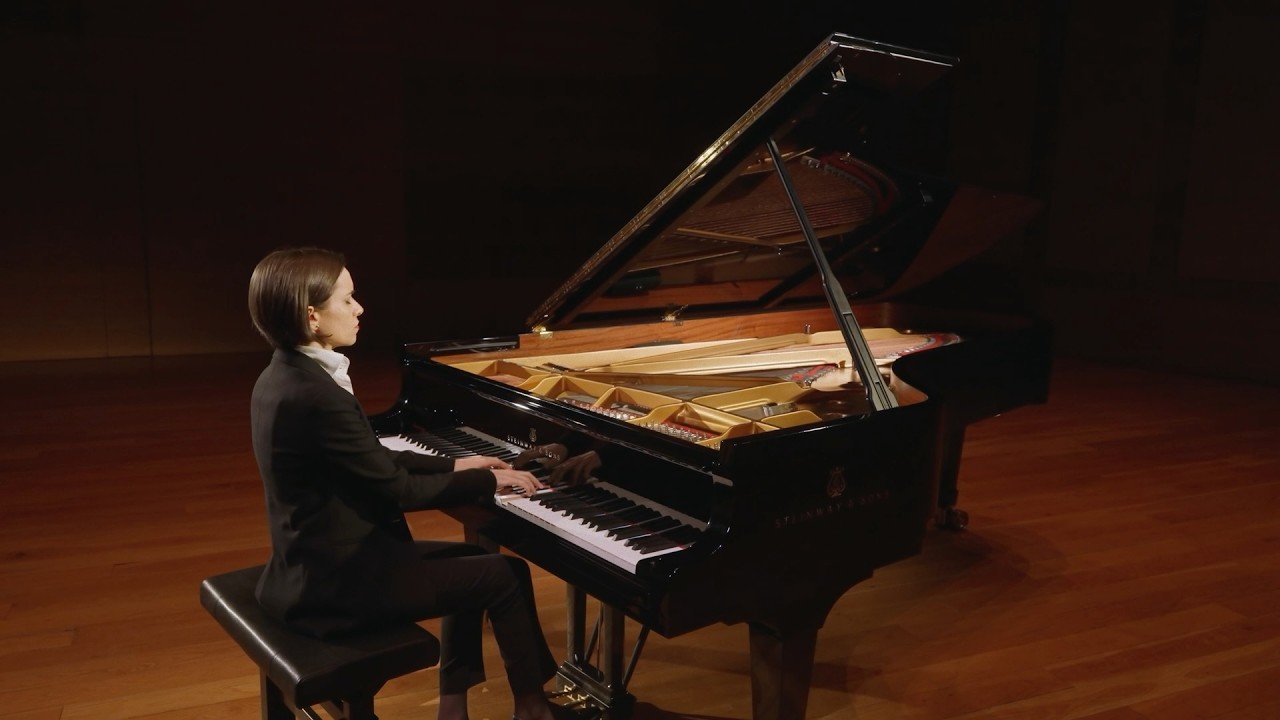 António Fragoso: Nocturno (D-flat Major) | Marta Menezes, piano - YouTube