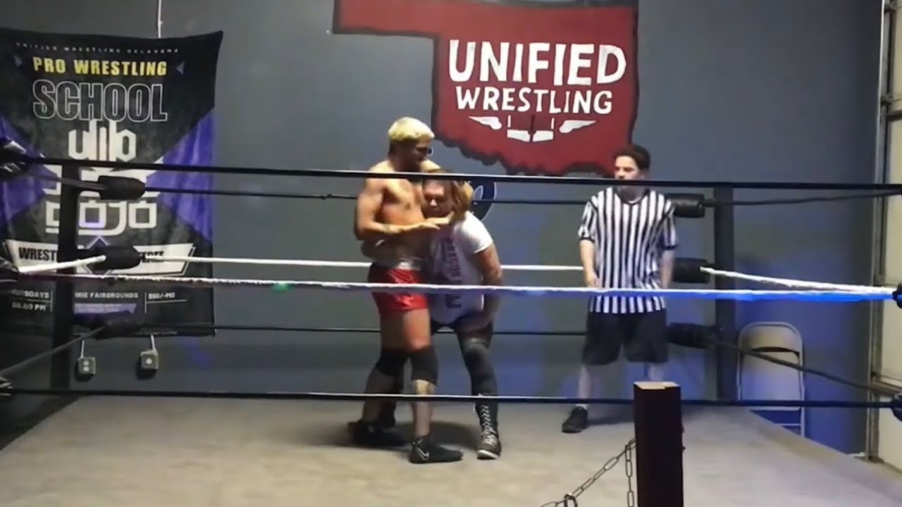 Cole Lung vs “The Warhammer” Colton Kinnamon - YouTube