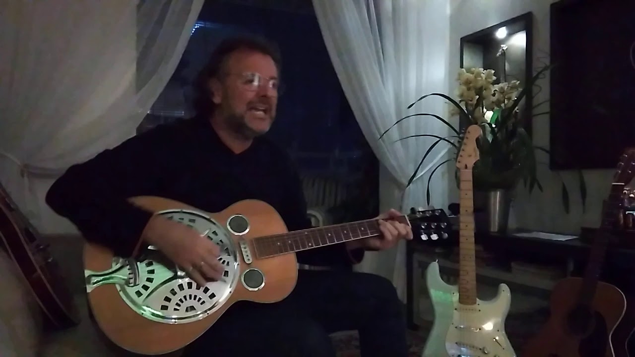 THEY'RE RED HOT - ROBERT JOHNSON *Gilberto D'Ávila* - YouTube