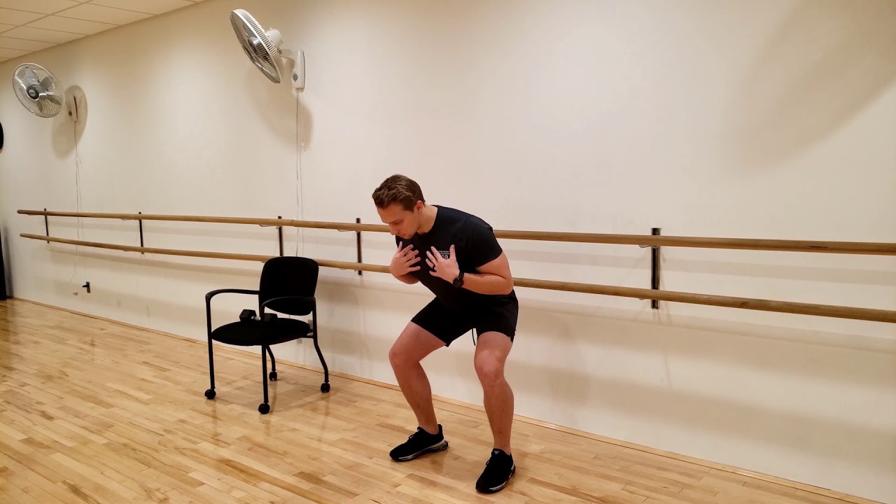 Squat Form - Trainer Tip - Andrew Hossalla - YouTube