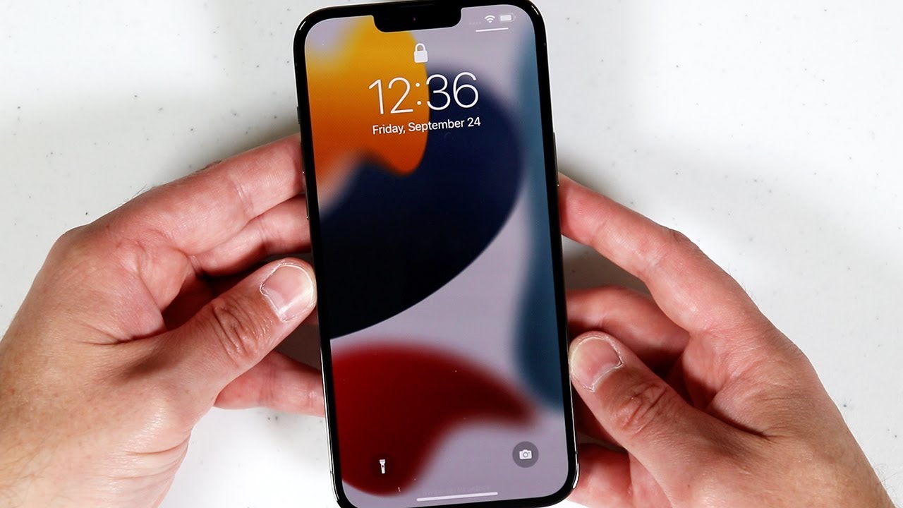 iPhone 13 Pro Max Unboxing and a Quick Macro Mode Camera Test - YouTube