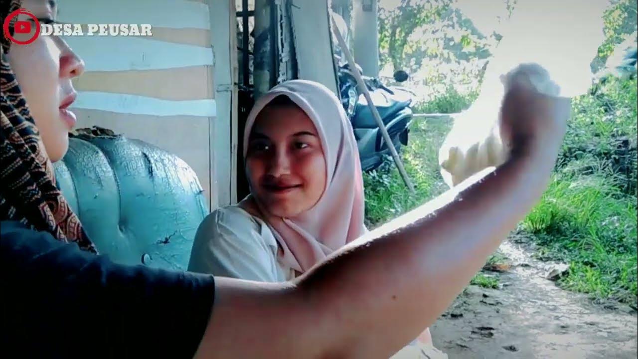 film sunda lucu KEPONAKAN MAK SAROH - YouTube