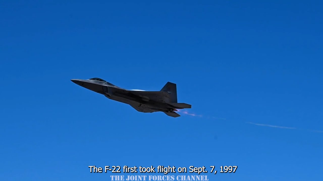 F 22 Raptor's Roaring Take-off and Getting Mid Air Refuelled. - YouTube