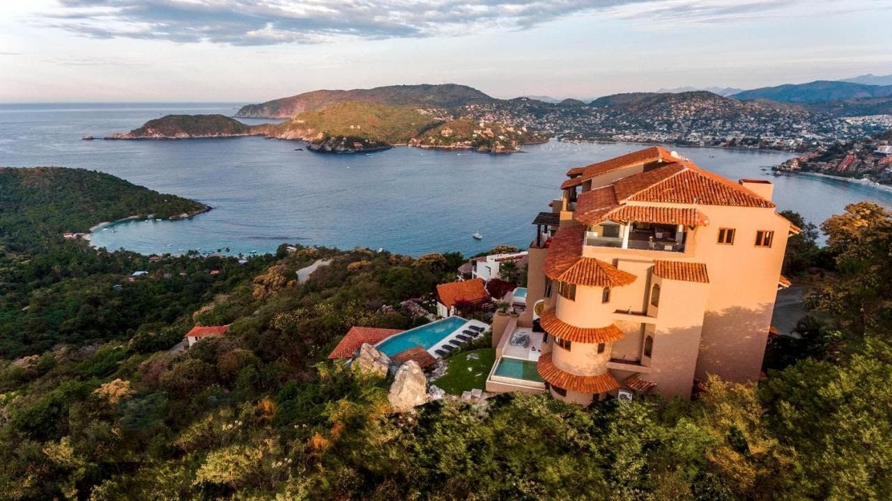 Villas del Vigia, Zihuatanejo, Mexico - YouTube