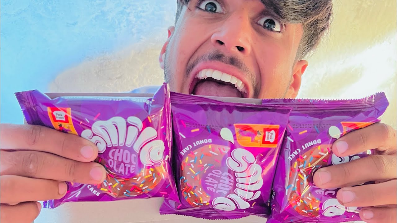 EATING ||PEAK FREANS||SMILES||CHOCOLATE FLAVOUR||MUKBANG ASMR (NO ...