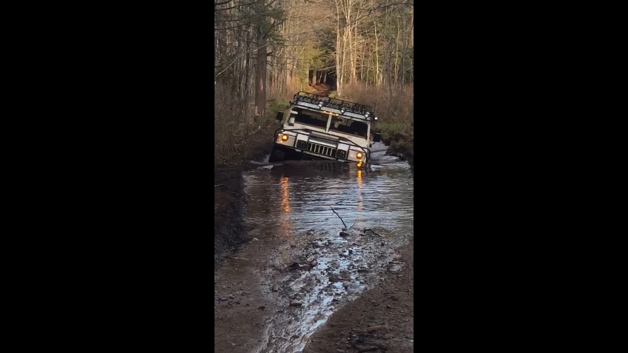 HUMMER H1 DEEP water crossing - YouTube
