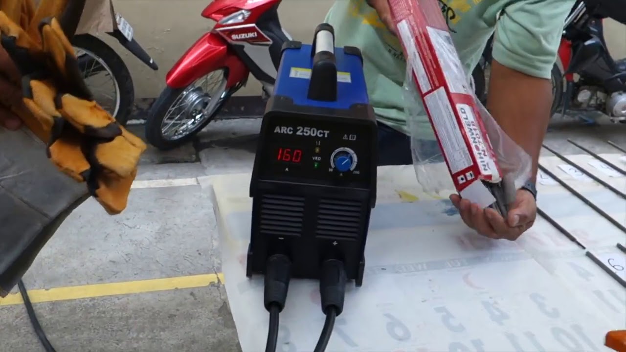 Riland ARC 250CT with VRD Voltage Reducing Device Safety Feature - YouTube