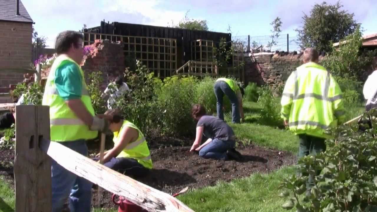 Manor Oaks Farm - Green Estate - YouTube