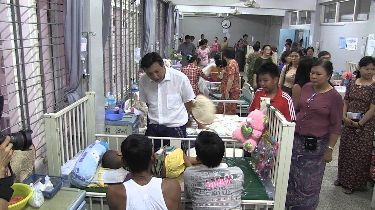 U Zaw Zaw donate over 300 lakhs to 112 deprived patients - YouTube