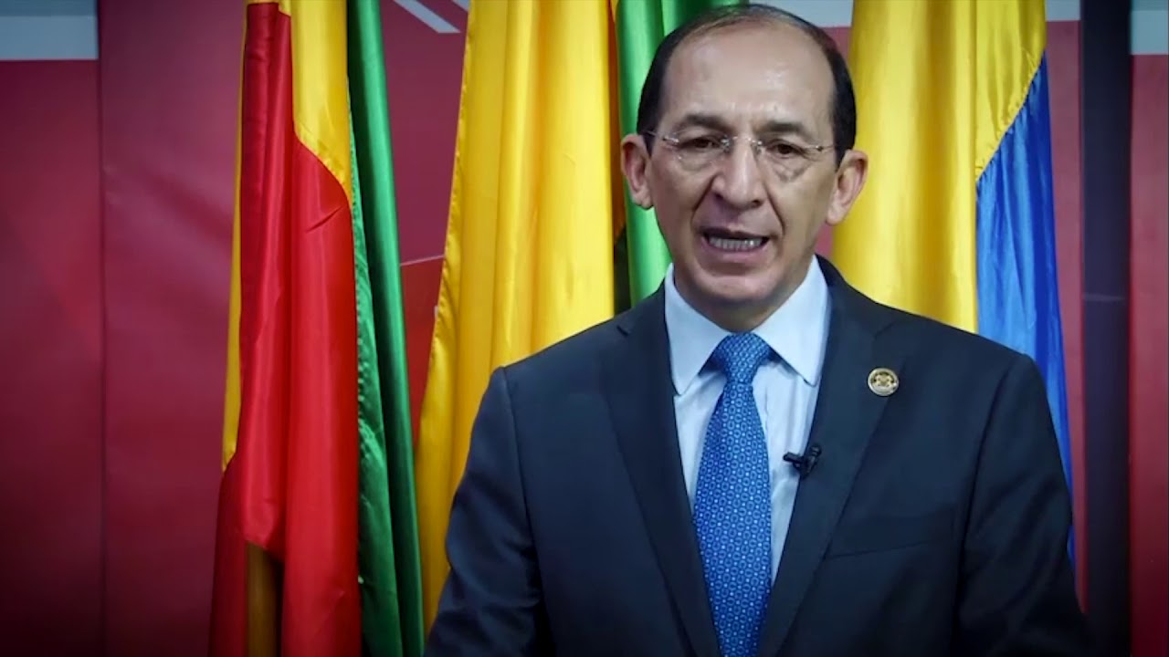 Mensaje del 𝗗𝗼𝗰𝘁𝗼𝗿 𝗖𝗮𝗿𝗹𝗼𝘀 𝗦𝗼𝗹𝗮𝗿𝘁𝗲 𝗣𝗼𝗿𝘁𝗶𝗹𝗹𝗮, Rector de la Universidad de ...