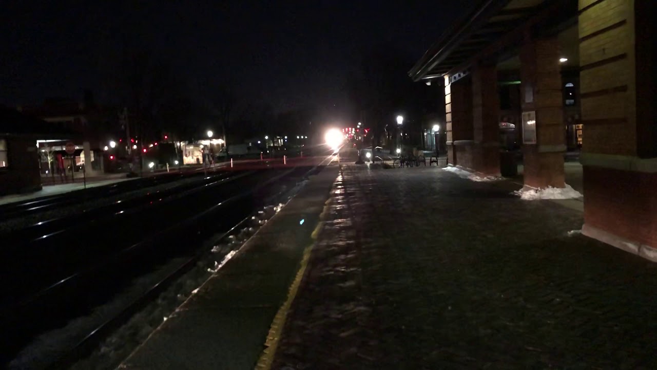 Outbound Metra 196 Arrives at Riverside IL - YouTube