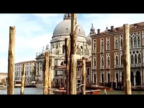 Is the beauty of Venice gradually disappearing under water or can it ...
