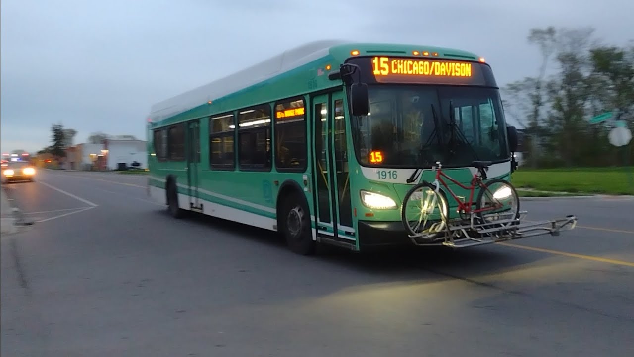 Westbound DDOT bus 1916 XD40 NFI 2019 on Route 15 Chicago-Davison to ...