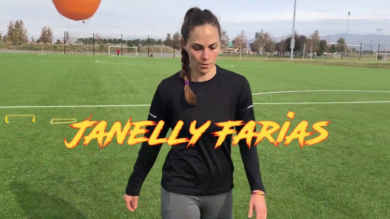 Mexican National Team player Janelly Farías - YouTube