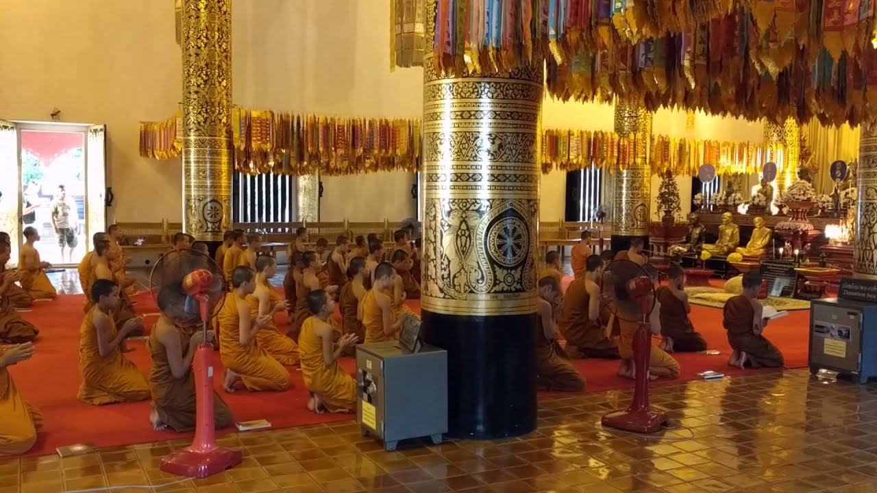 Monks singing - YouTube