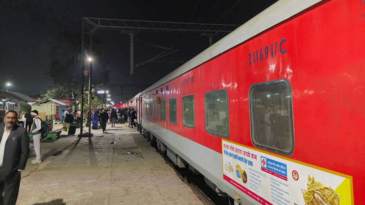 Announcement 🔊 of 14208 Delhi Jn Maa Belha Devi Dham Pratapgarh ...