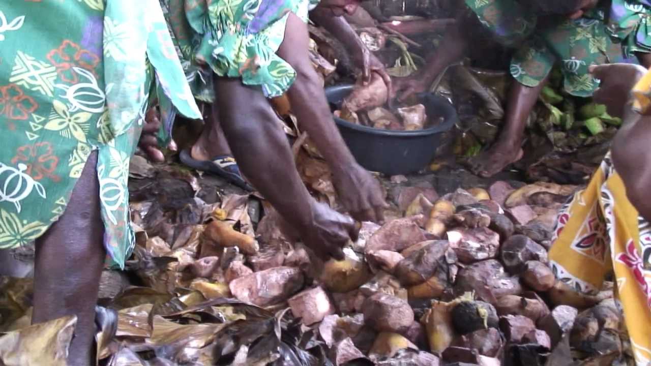 A Tonne of Roots to Eat in Vanuatu's Wedding - YouTube