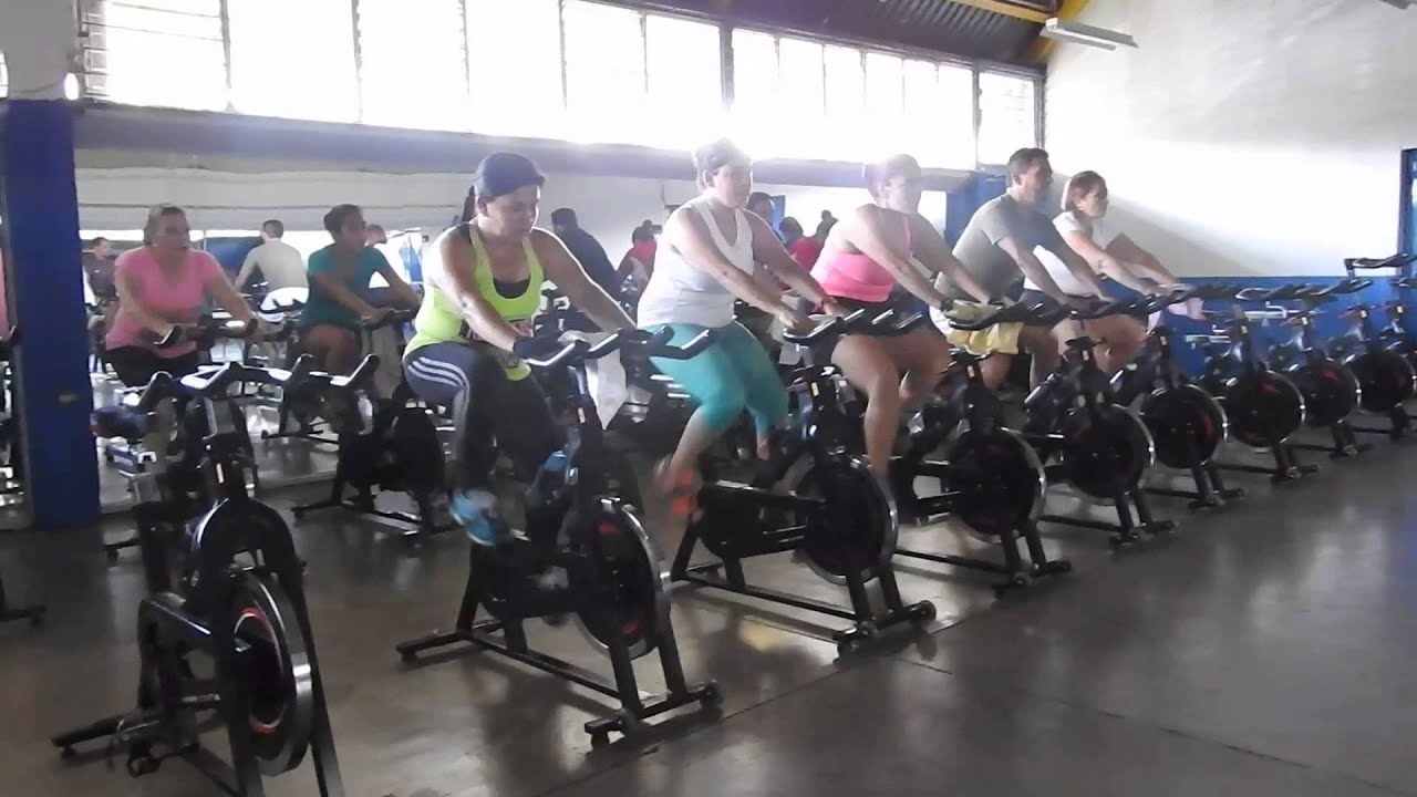 Clases de Spinning - YouTube