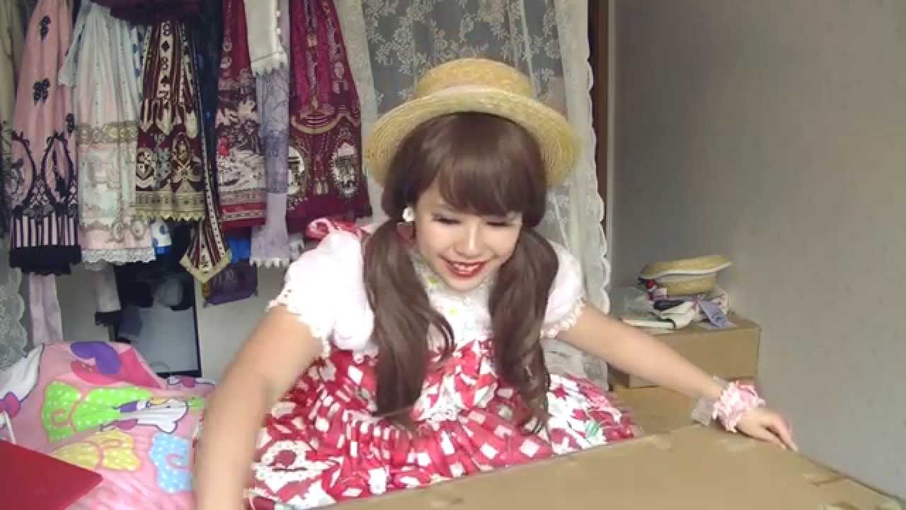 Unboxing ~ Angelic Pretty x Disney Store 's Dreamy Luna collection ...