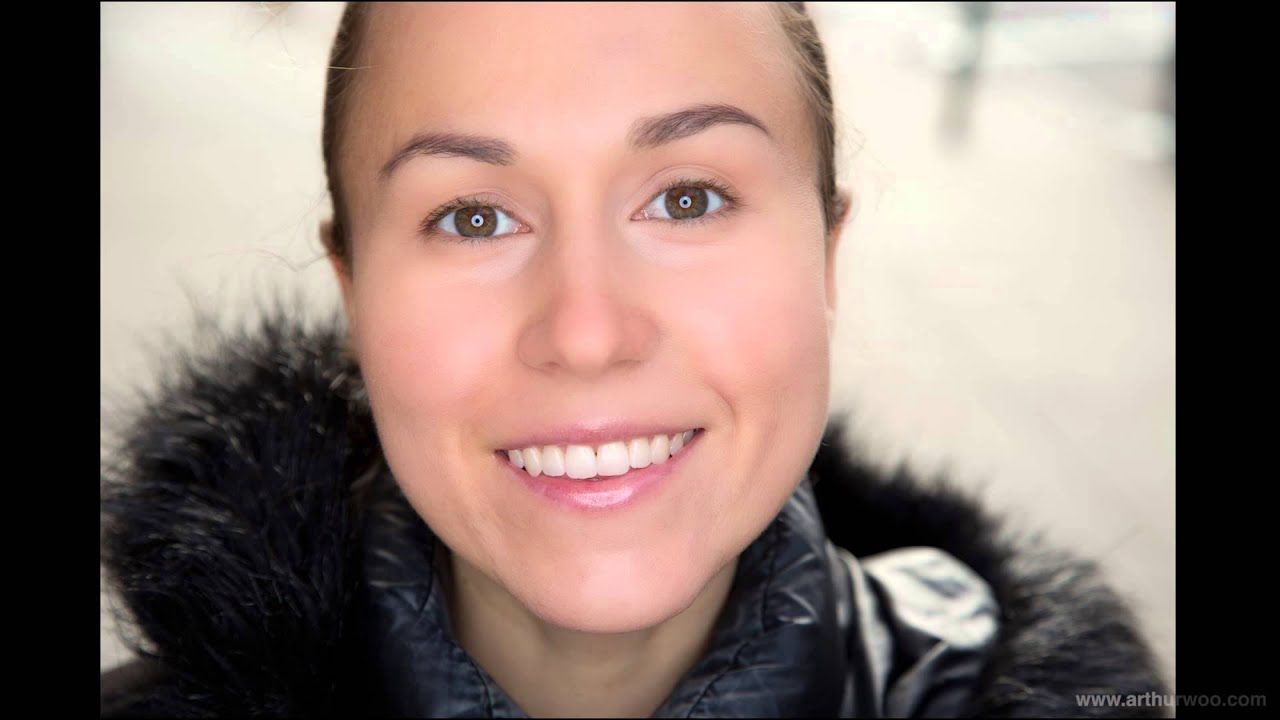 Roundflash Light Modifier Review - YouTube