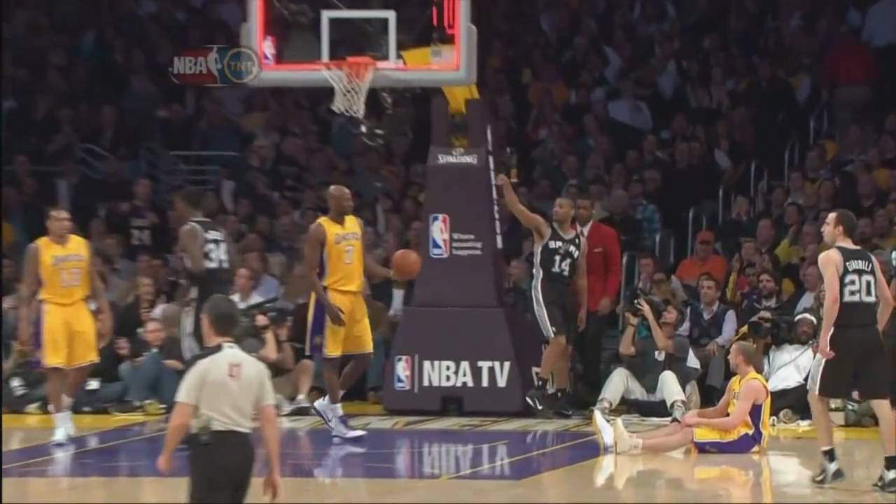 [HD] NBA Gary Neal unbelievable Shot At The Buzzer Vs Lakers 03/02/2011 ...