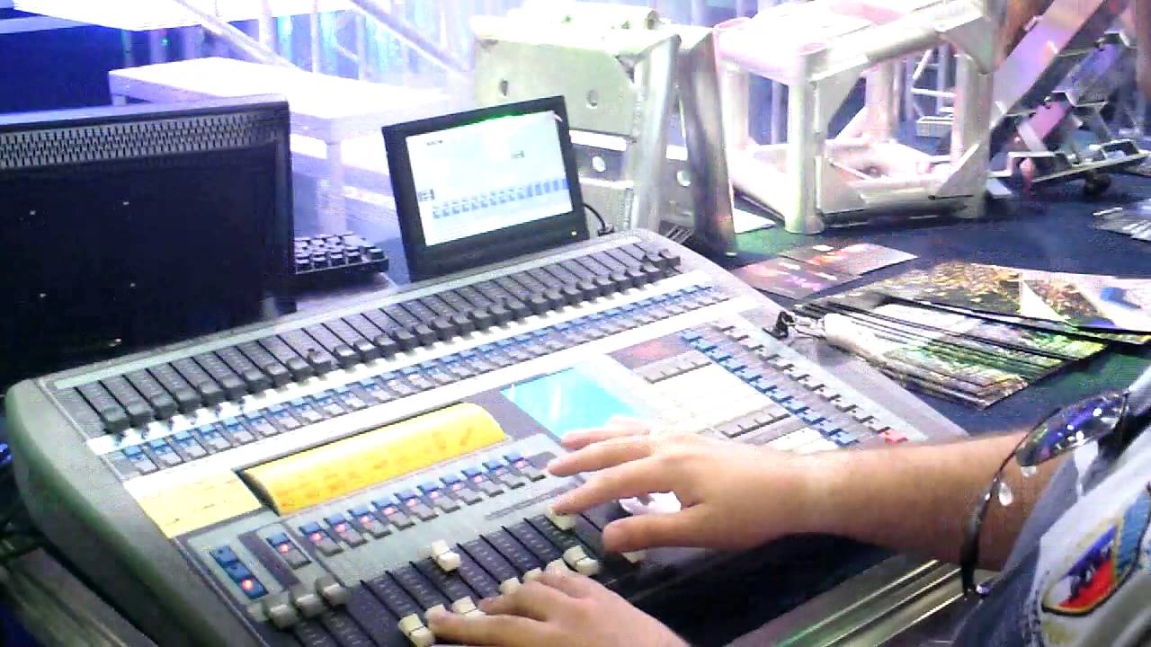 Avolites Pearl Tiger - ExpoMusic 2013 - DualMix Som e Iluminação - YouTube