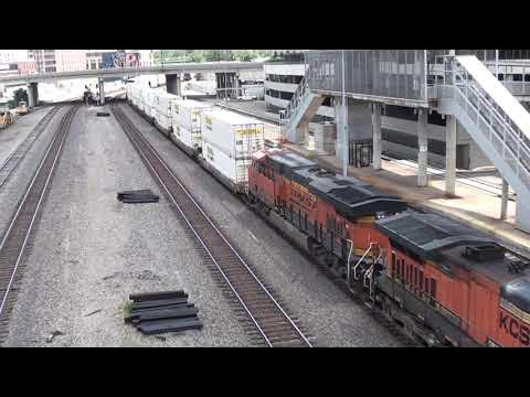 BNSF #7233 Leads WB Stacktrain with KCS Power. Kansas City, MO 6/3/23 - YouTube