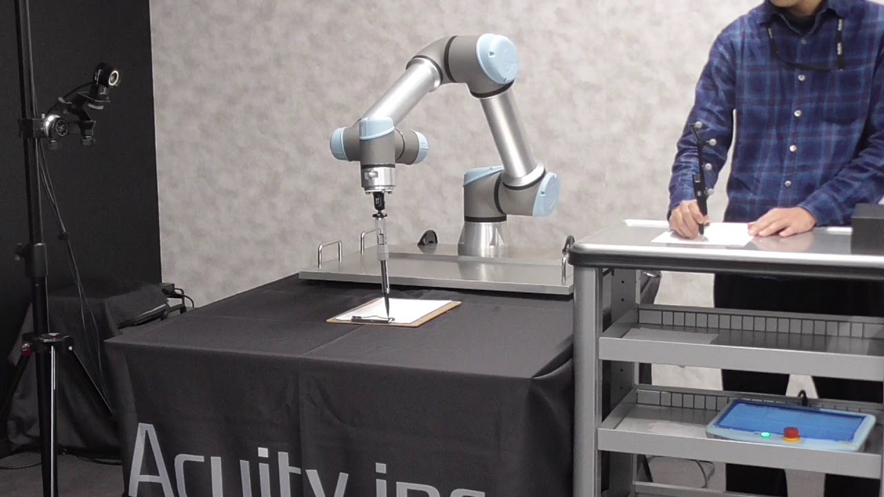 ロボット制御の活用事例 - Robot-Drawing_OptiTrack - YouTube