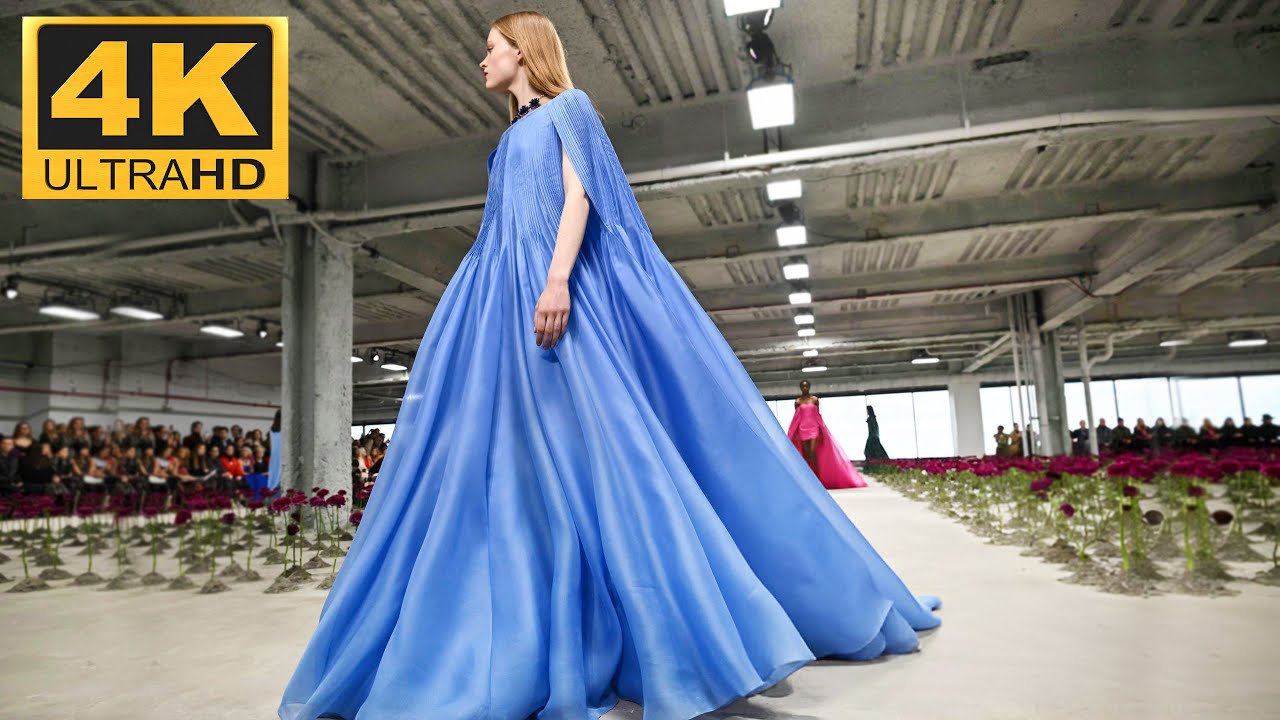 Carolina Herrera | Fall/Winter 2025/26 | New York Fashion Week - 4K ...