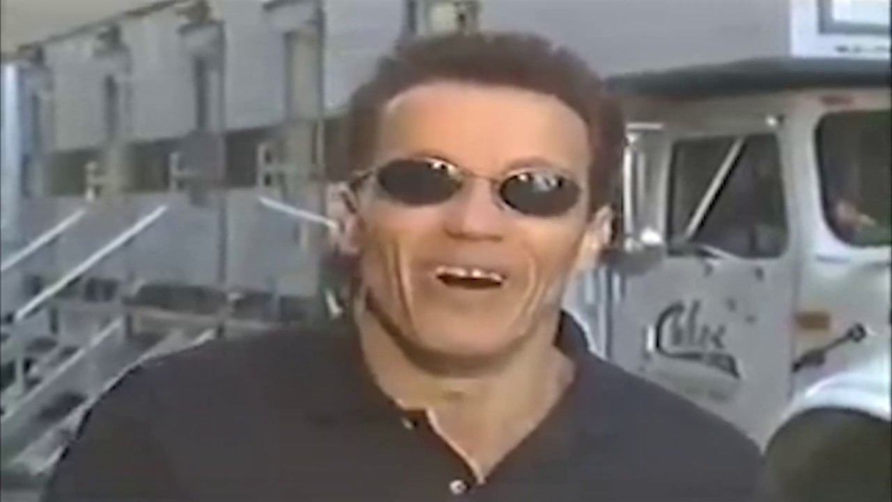 Arnie Smokes His Stogie Anywhere He Likes - YouTube