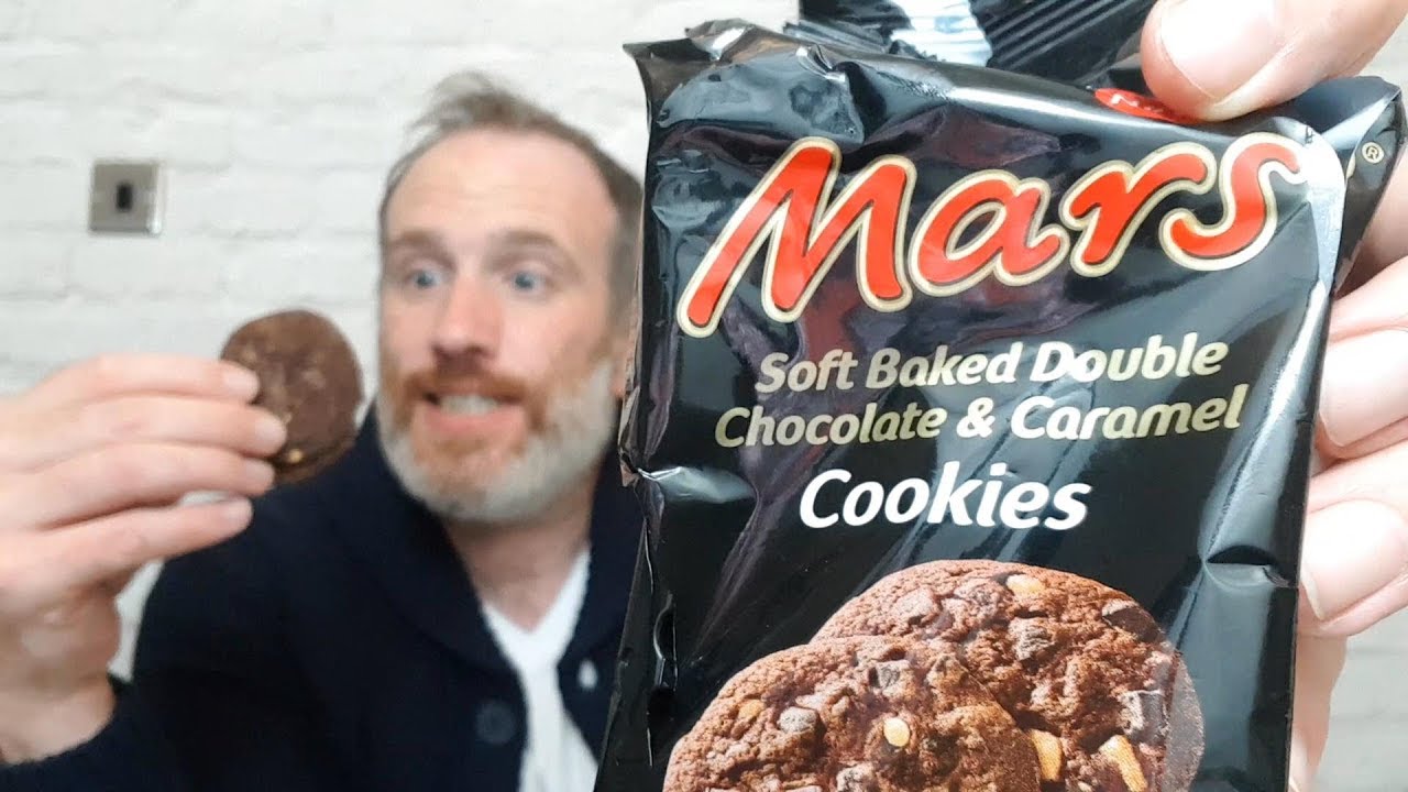 Mars Soft Baked Double Chocolate & Caramel Cookies - YouTube