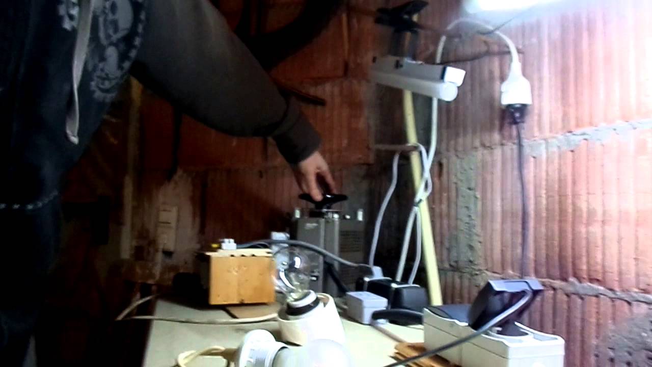 Variac test bench / light fixture test - YouTube