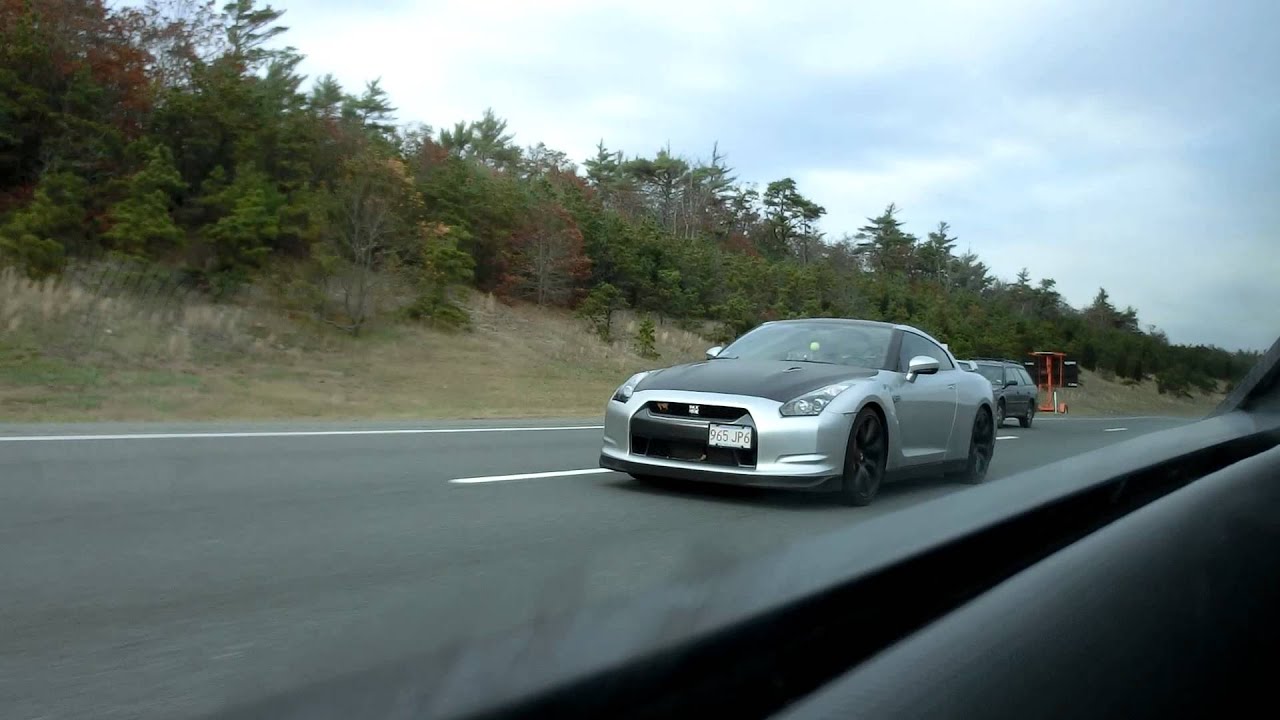 RACING Supercharged R8 VS Nissan GTR highway 1080p - YouTube