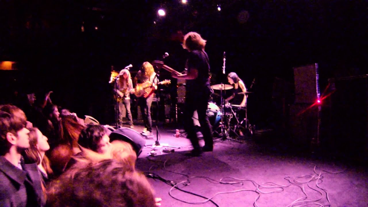Ty Segall "Slaughterhouse" live at MHOW - 2/2/13 - YouTube