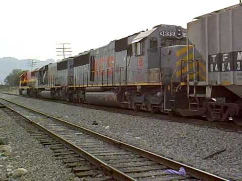 KCSM SD60 3819, 3837 y 3833 llegando al patio de Monterrey - YouTube
