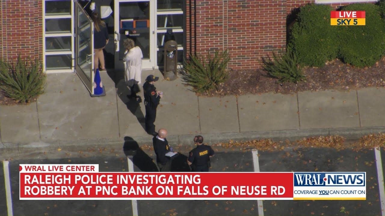 Robbery at PNC Bank in Raleigh under investigation - YouTube
