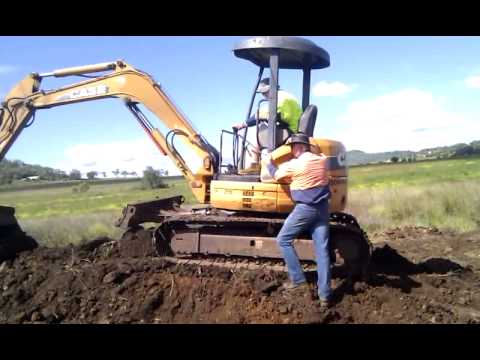 Check Our Excavator Training Course In Action - Video 1 - YouTube