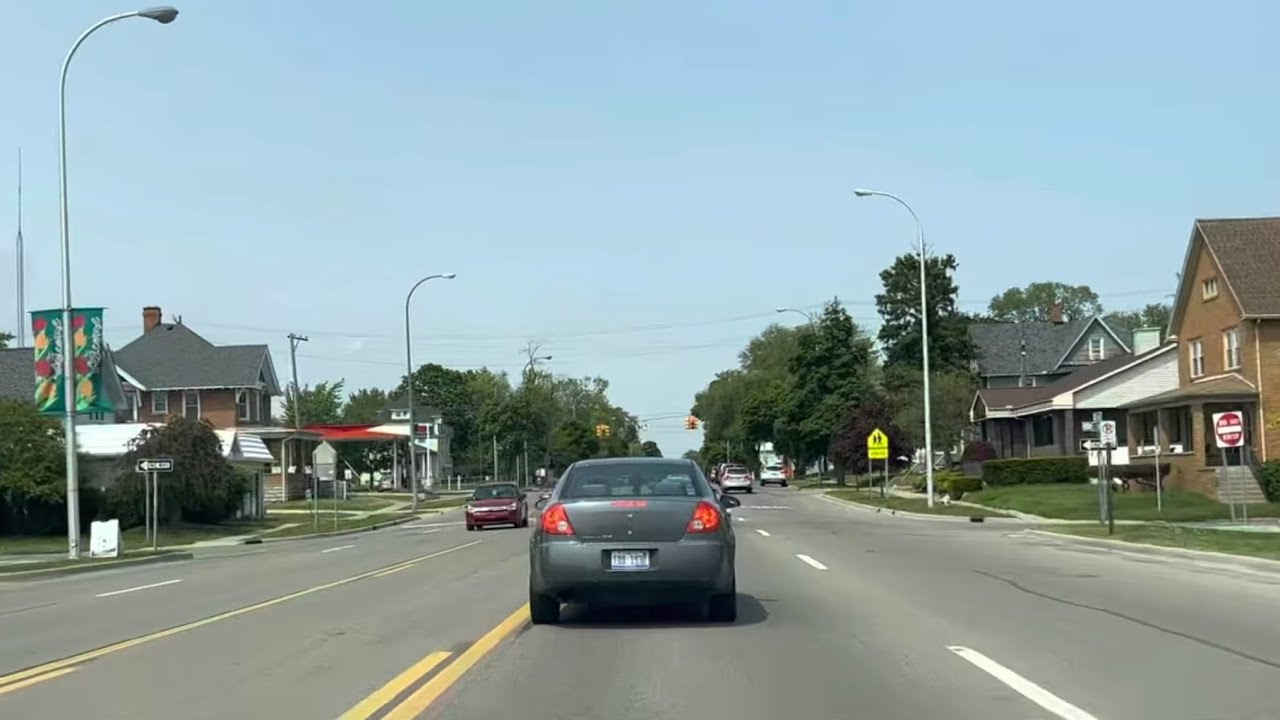 Monroe, Michgan Is Your Typical Northern Town - YouTube