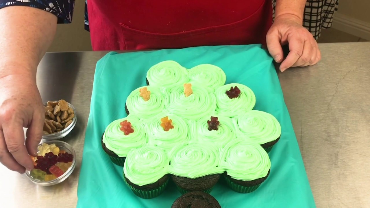 Create a Family Cupcake Tree - YouTube