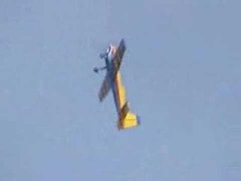 Midwest Extra 300SX - YouTube