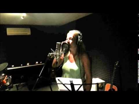 Megan Roe Hallelujah - YouTube