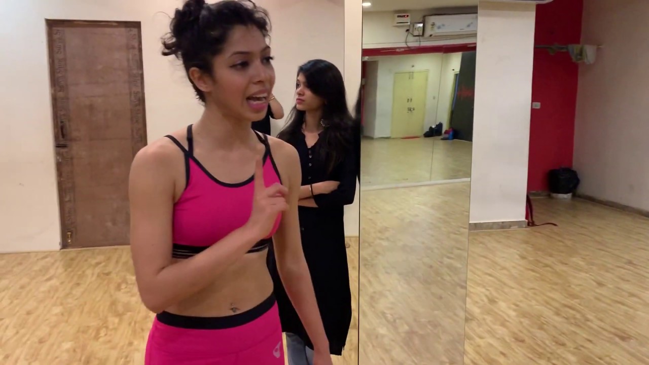 Har Kisi Ko - Swarali Dance Workshop - YouTube