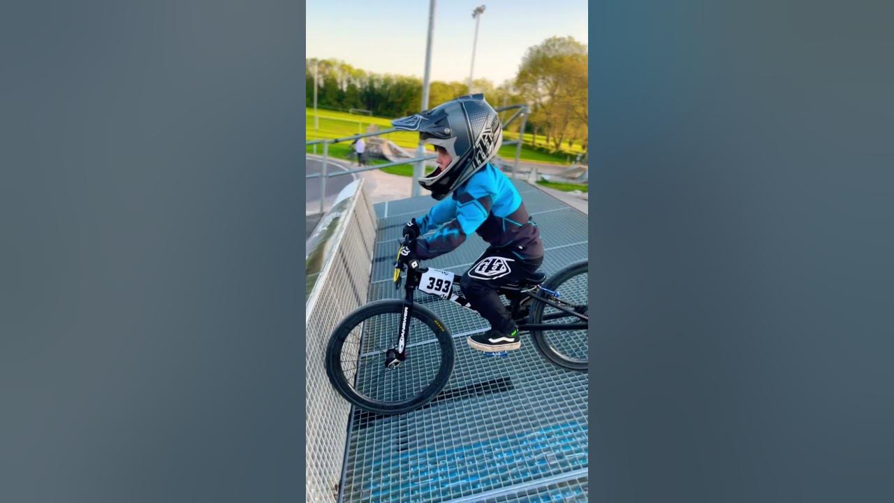 Bmx start gate! Riders ready watch the gate 🚦 #shorts - YouTube