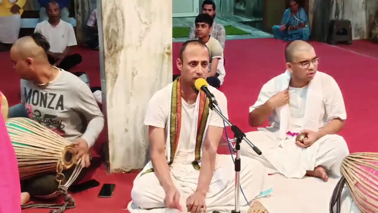 Live streaming of Bhakti Vivek Narsingha Maharaj - YouTube
