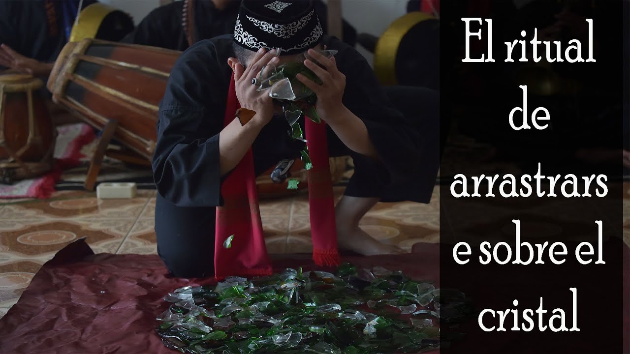 Rituales chiitas: El ritual de arrastrarse sobre el cristal roto - YouTube