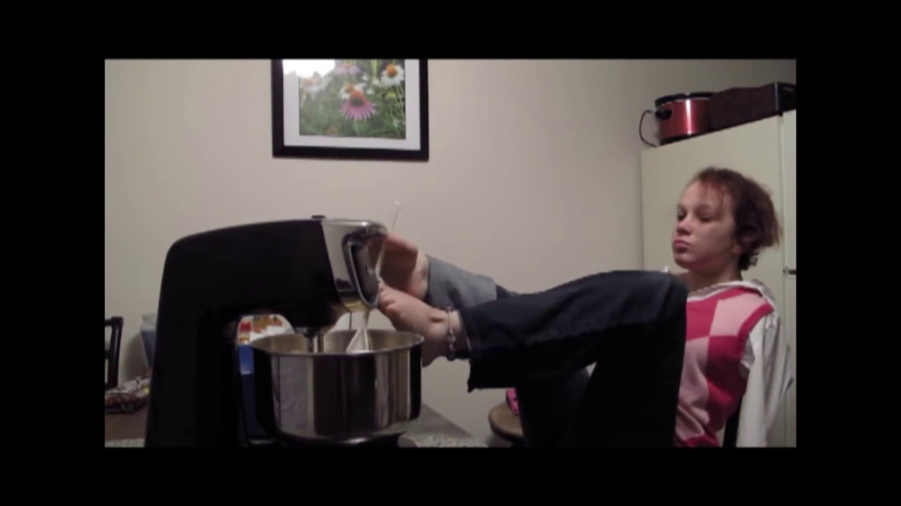 baking cookies with my feet - YouTube